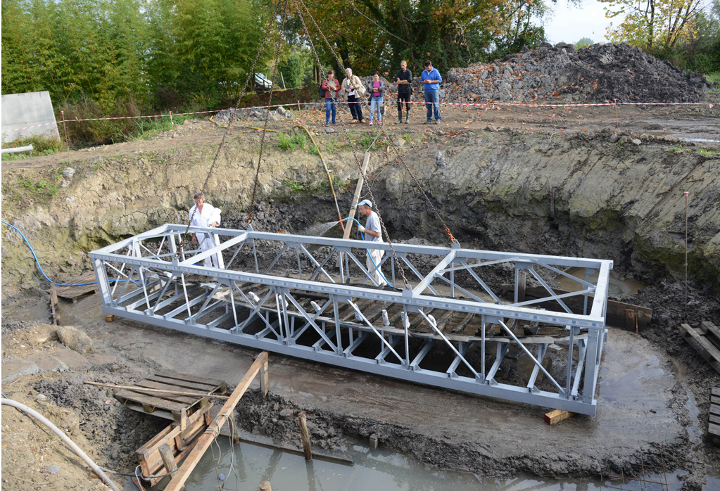 Medieval riverboat from Grado Lagoon - Medieval Histories